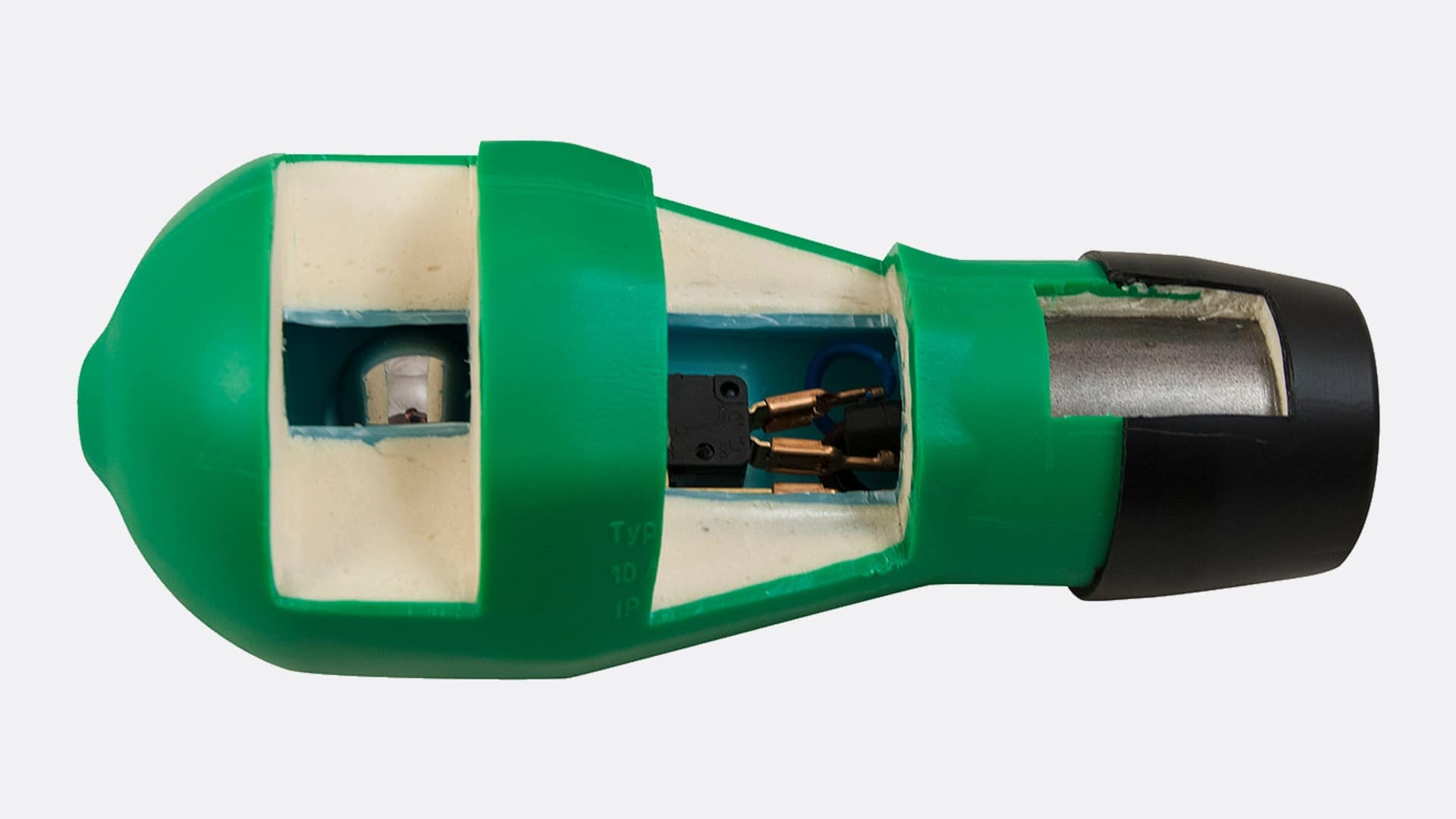 Titanio: floating switch for waste and heavy water
